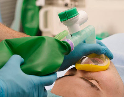 Resuscitation and emergency care breathing systems